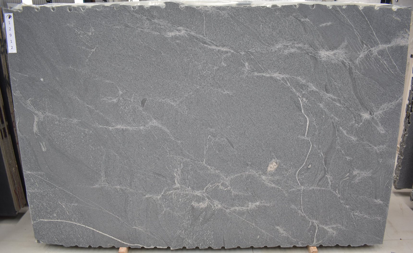Granite Countertop Colors & Slabs - Seattle - Avrio Surfaces