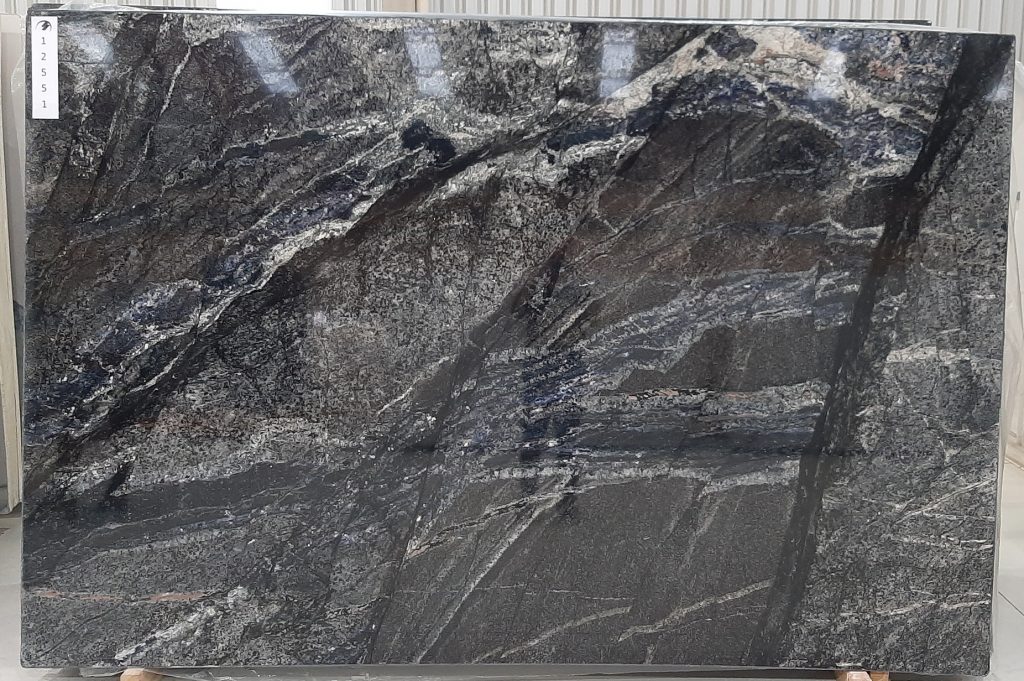 Granite Countertop Colors & Slabs - Seattle - Avrio Surfaces